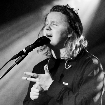 Favourite TV Shows Recommended by Lewis Capaldi // Full List